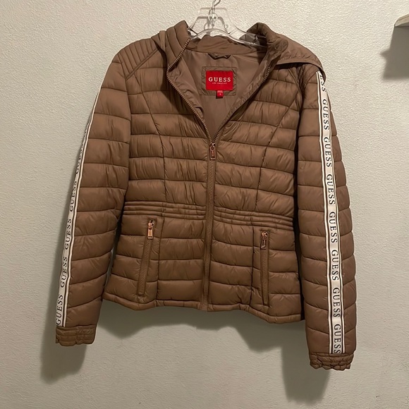 Guess | Jackets & Coats | Guess Puffer Jacket In Size Small | Poshmark